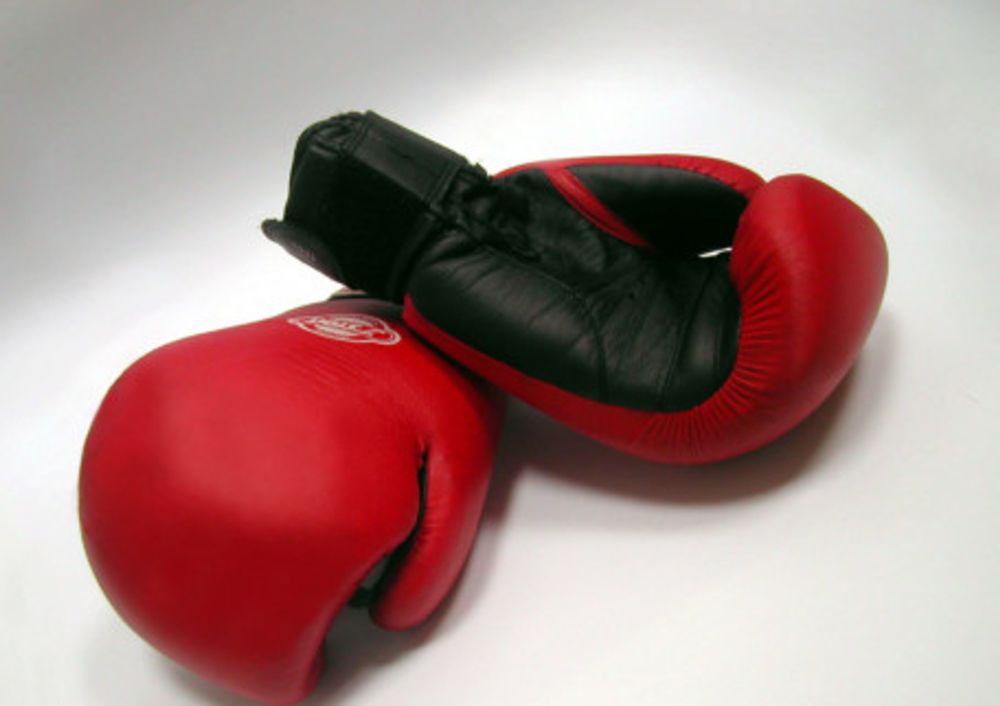 Pro boxers who compete in Rio will lose titles