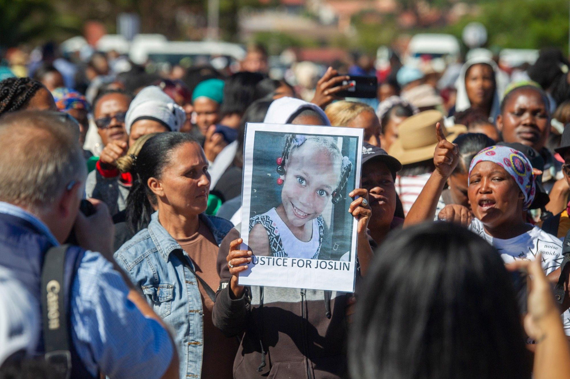 ‘Where is Joshlin?’: Angry residents seek truth as Kelly Smith appears ...