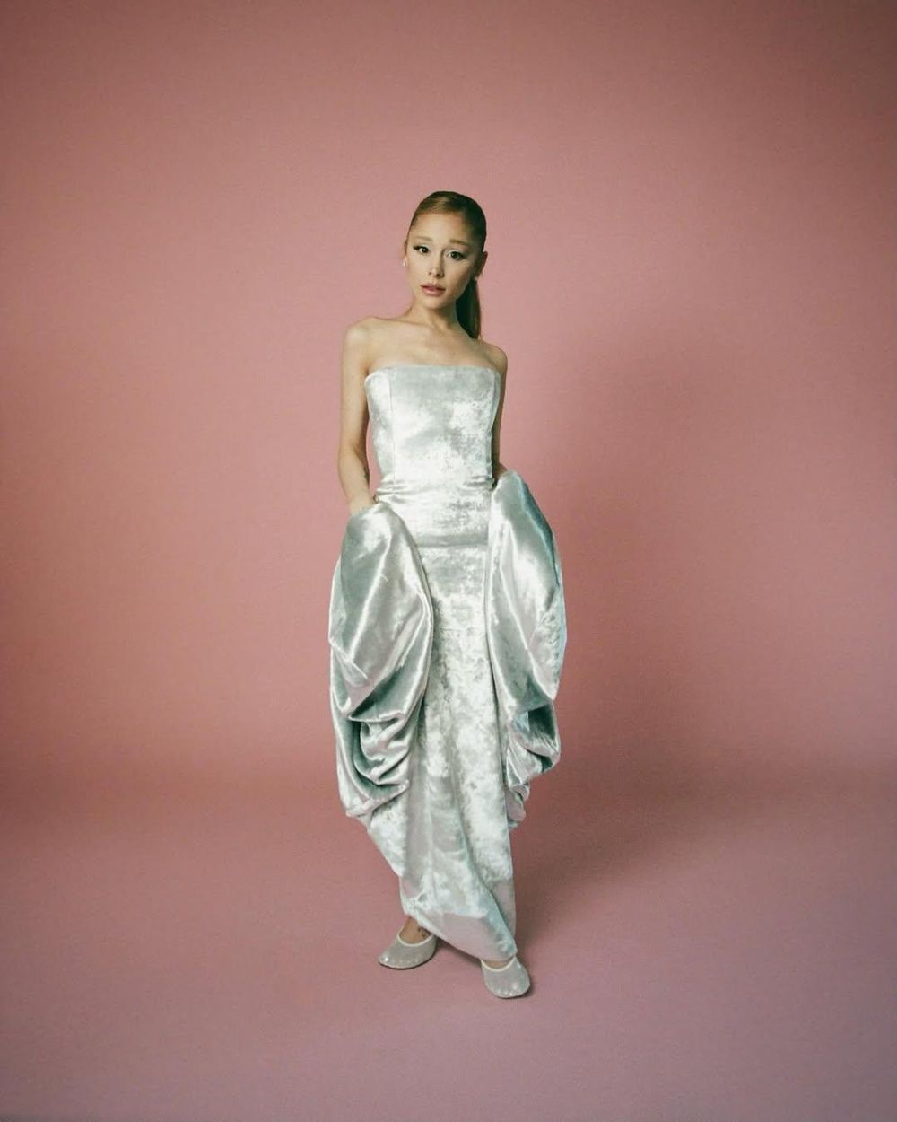 Ariana Grande joins the Focker family: comedy and chaos await in 'Meet ...