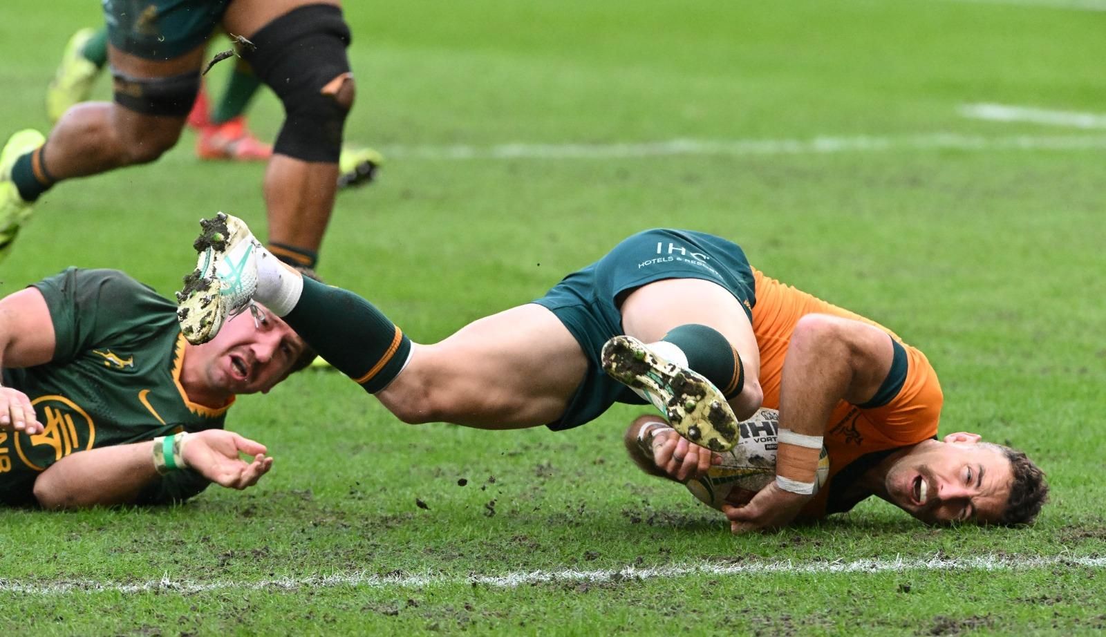 Handré Pollard kicks Springboks to narrow victory over Wallabies in ...