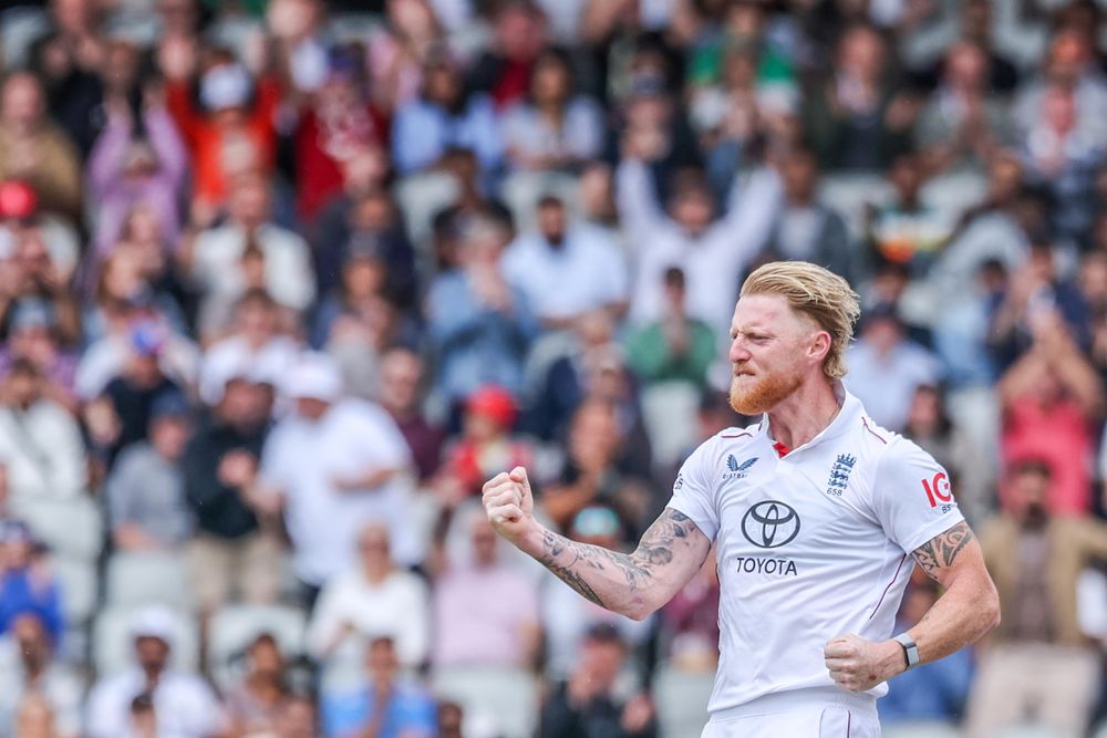 Absent Stokes cast long shadow over the Oval