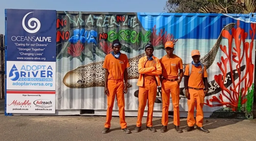 PICS and VIDEO: KZN rock pool theme mural for Beachwood Country Club ...