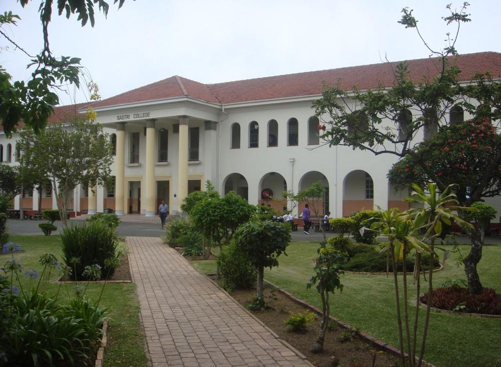 MoU between Sastri College and Bluebells School strengthens South ...
