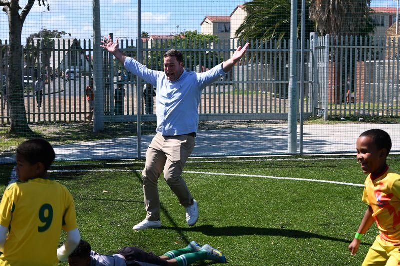 FIELD OF DREAMS FOR MANENBERG