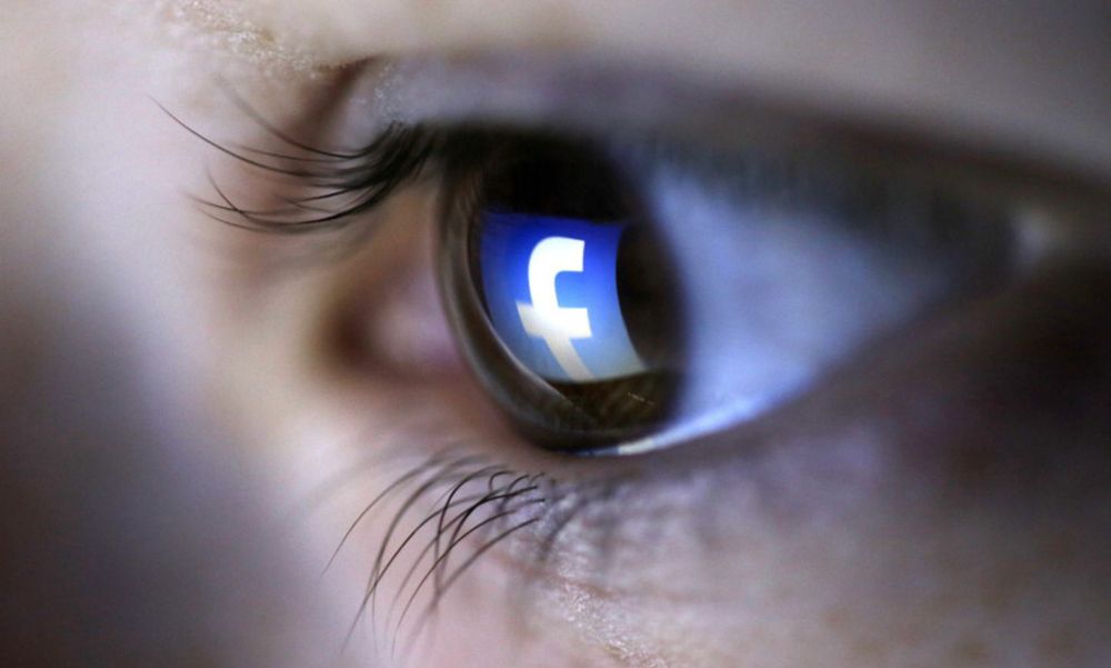 Facebook privacy under fire
