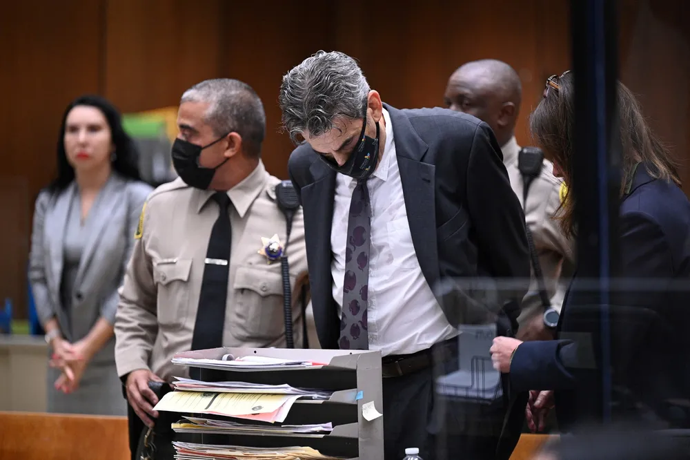 ‘Scrubs’ writer Eric Weinberg's bail revoked in his sexual assault trial