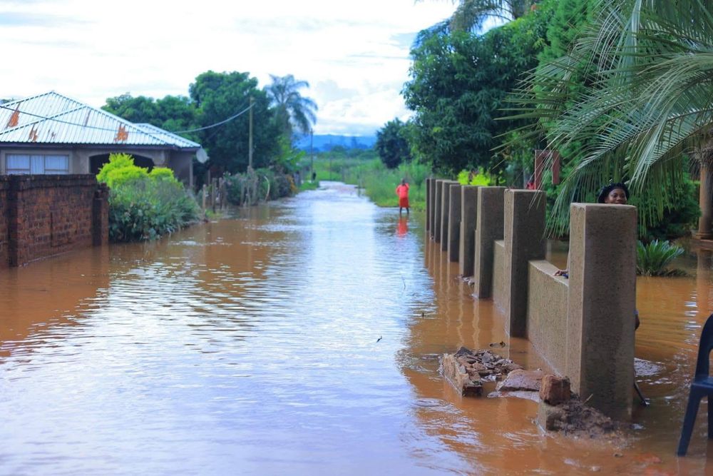 Limpopo dams at critical levels as heavy rains trigger rising river ...