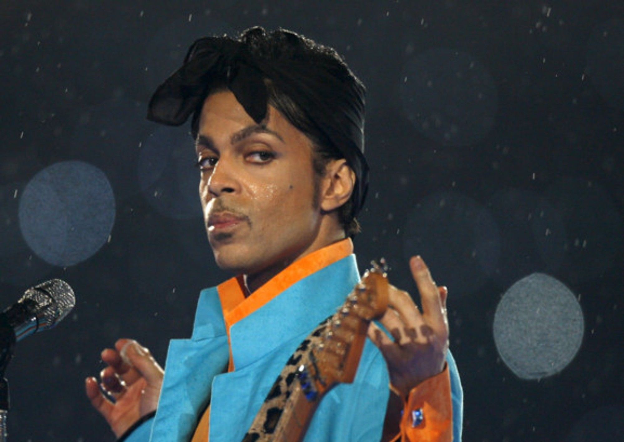 Prince had 'chronic money problems'
