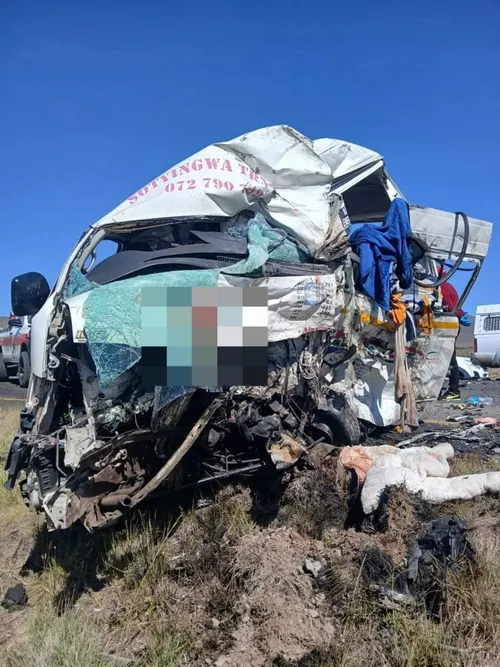 Tragic Eastern Cape collision claims 14 lives