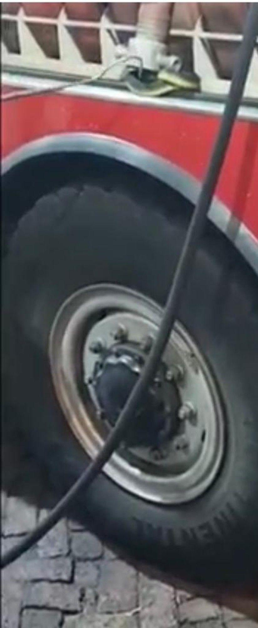 WATCH: Strange ‘black and yellow hose’ on fire engine turns out to be a ...