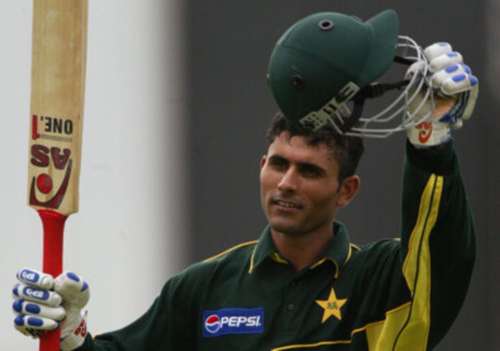 Razzaq, Malik out of SA series