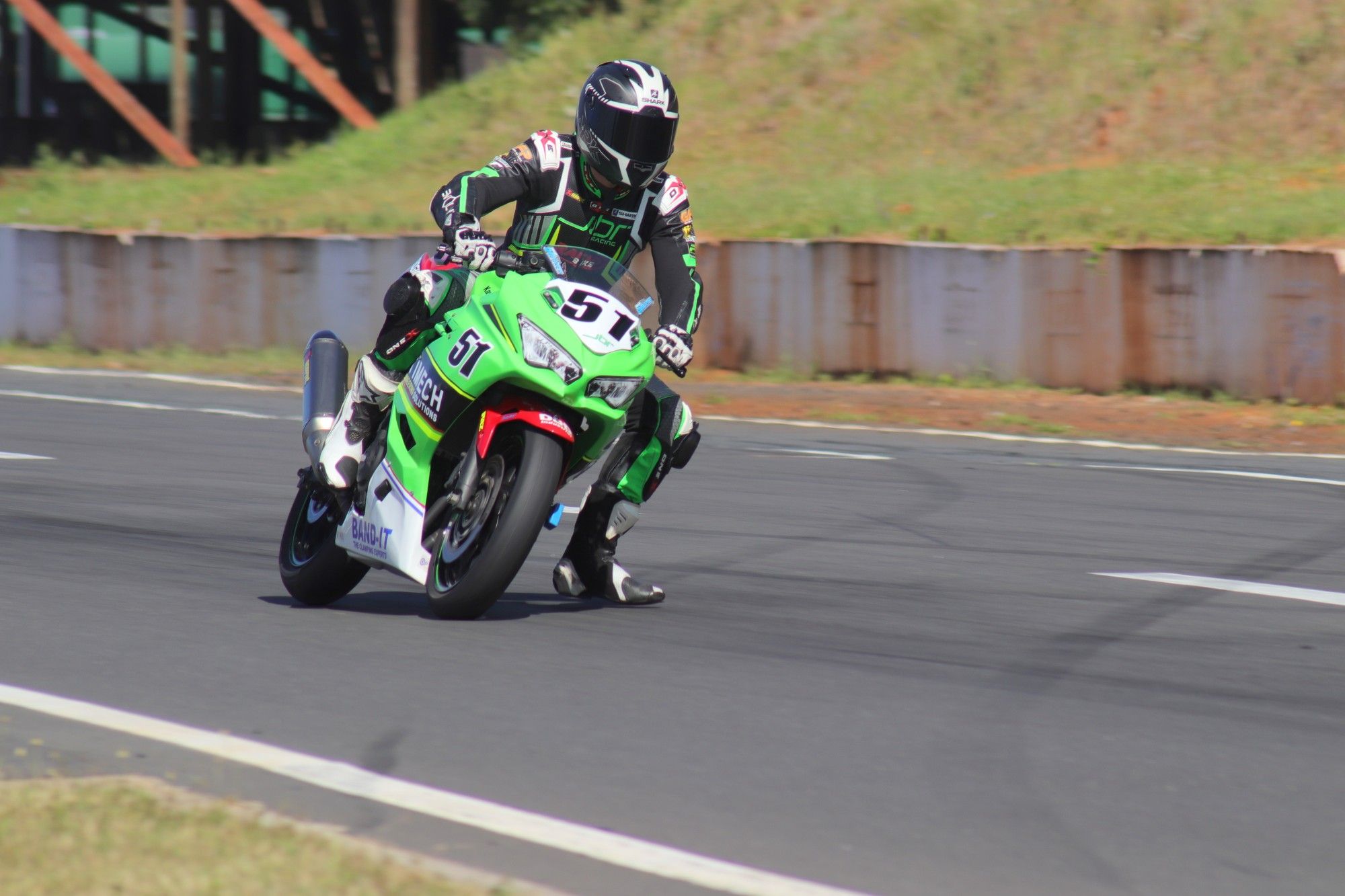 Fast and furious action at Dezzi Raceway despite lockdown