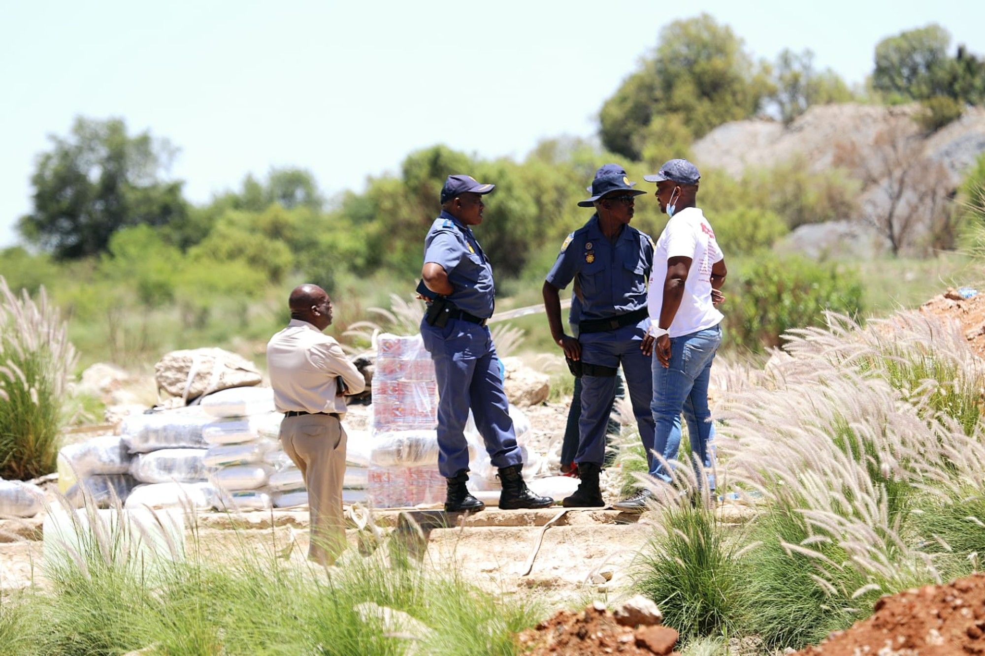 SAPS in contempt for refusing miners food