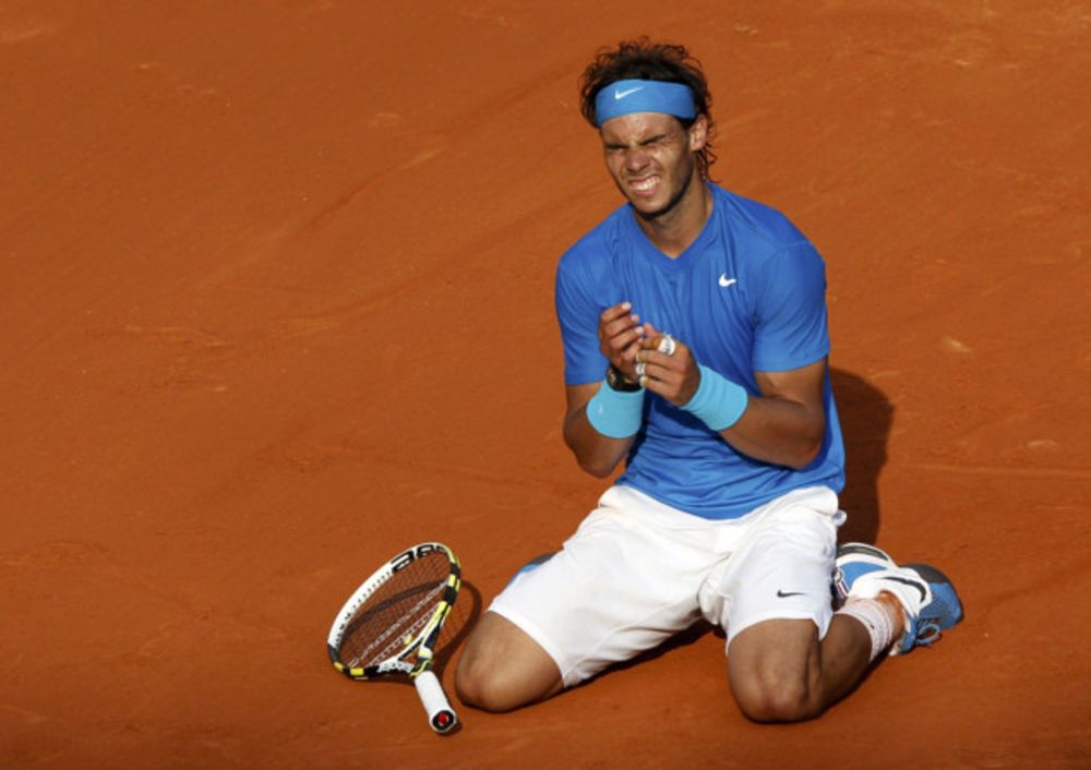 Superb Rafa holds on No.1 spot