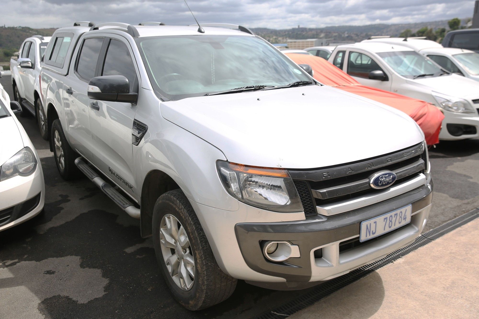 Five dead as Ford Ranger rams into SAPS vehicle transporting prisoners