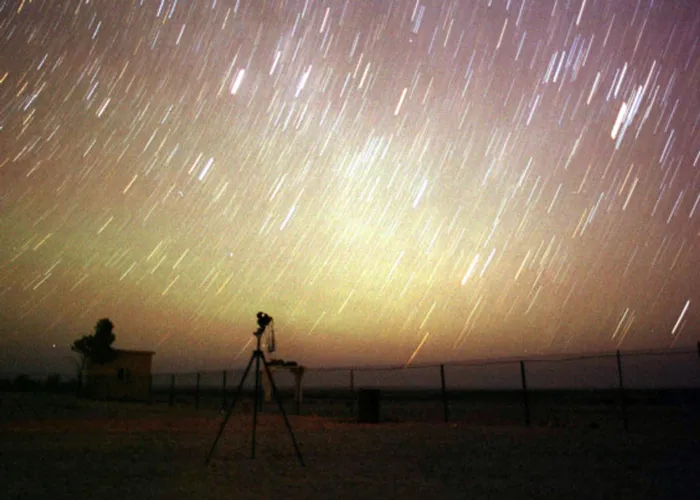 Please turn off the lights, we can’t see the stars