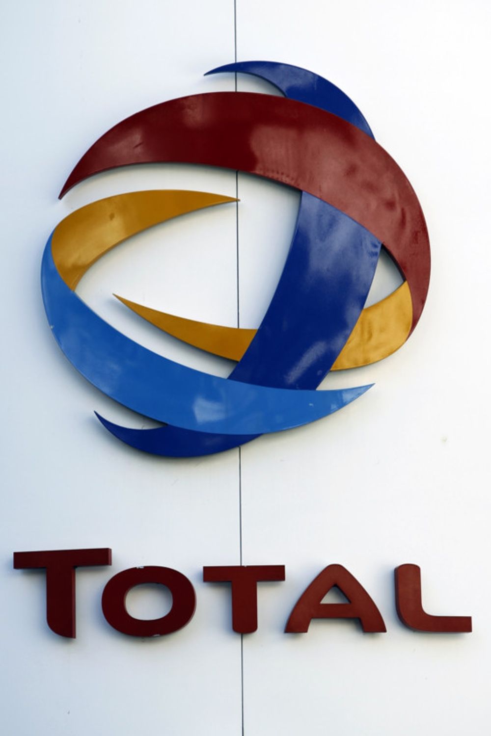 Total: Cloud to take months to clear