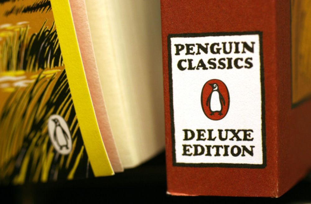 Pearson confirms Random House tie-up