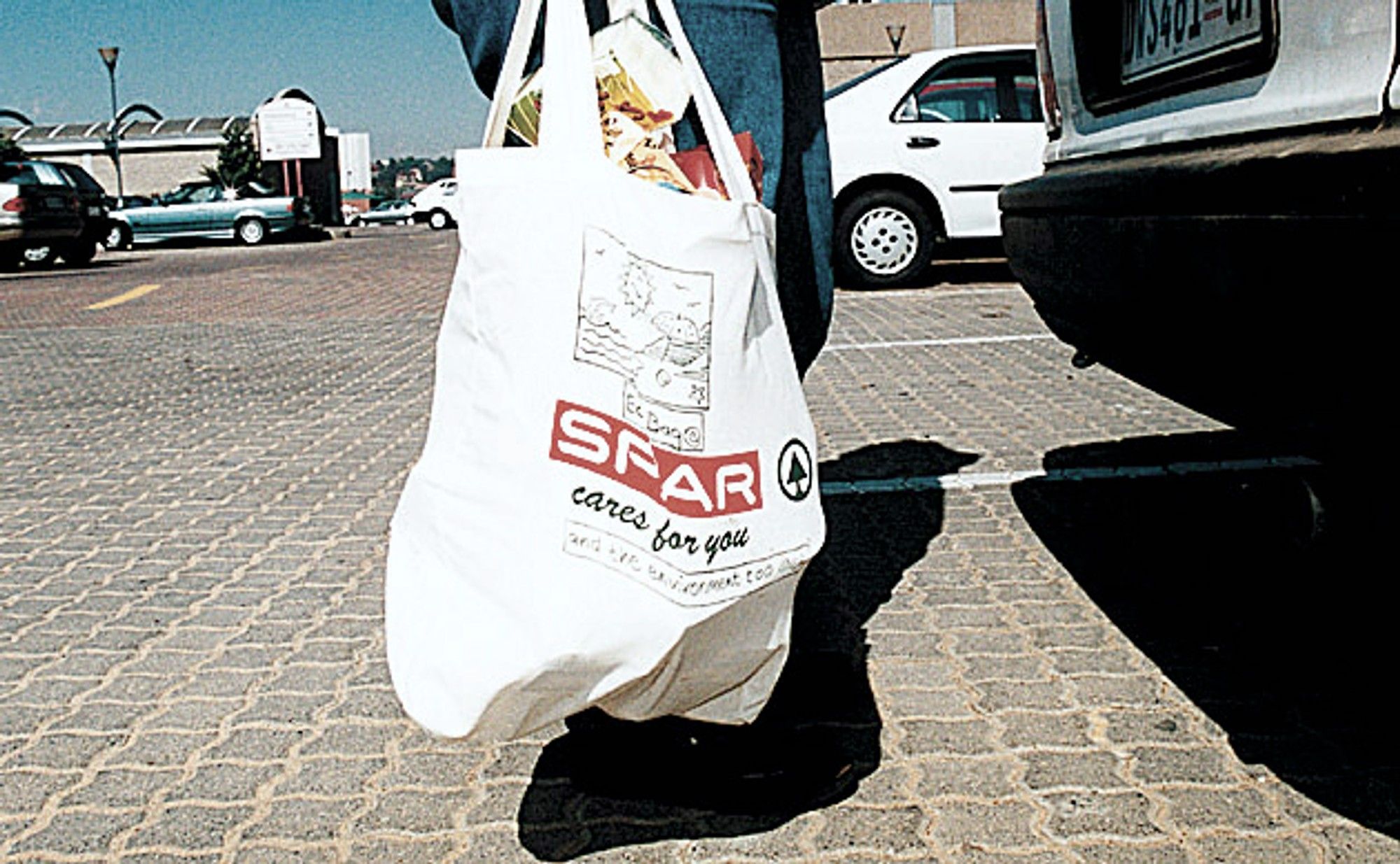 SPAR Group CEO Botten to retire from South African grocer