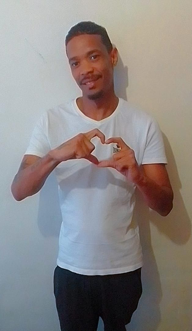 ‘SIEK OU DIED AFTER COP ATTACK’