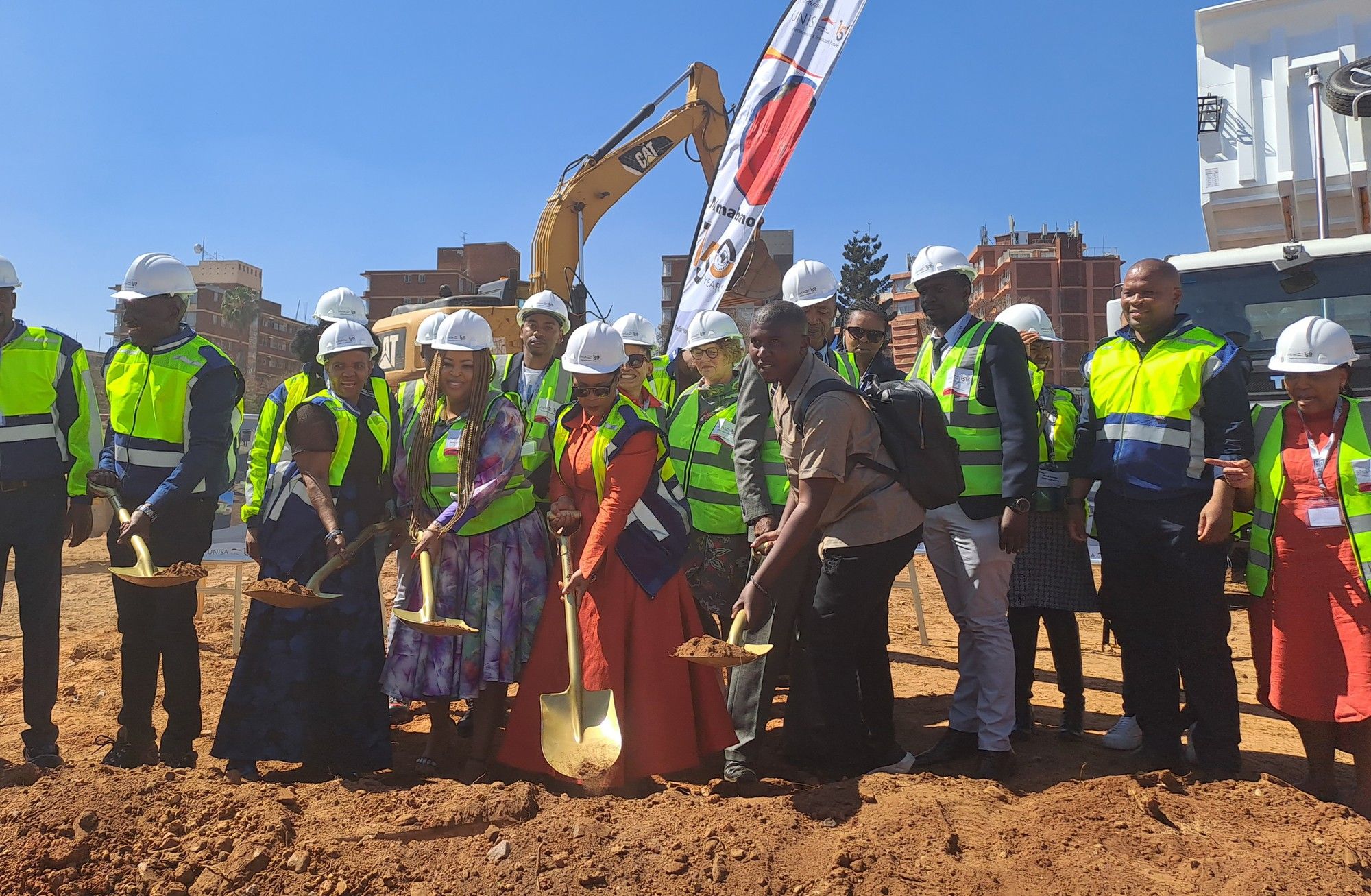 Unisa breaks new ground in construction project for students with ...
