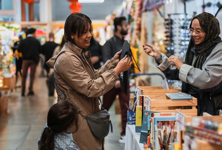 Bargains, smiles and big hearts: Loot. co. za and Sable Square’s ...