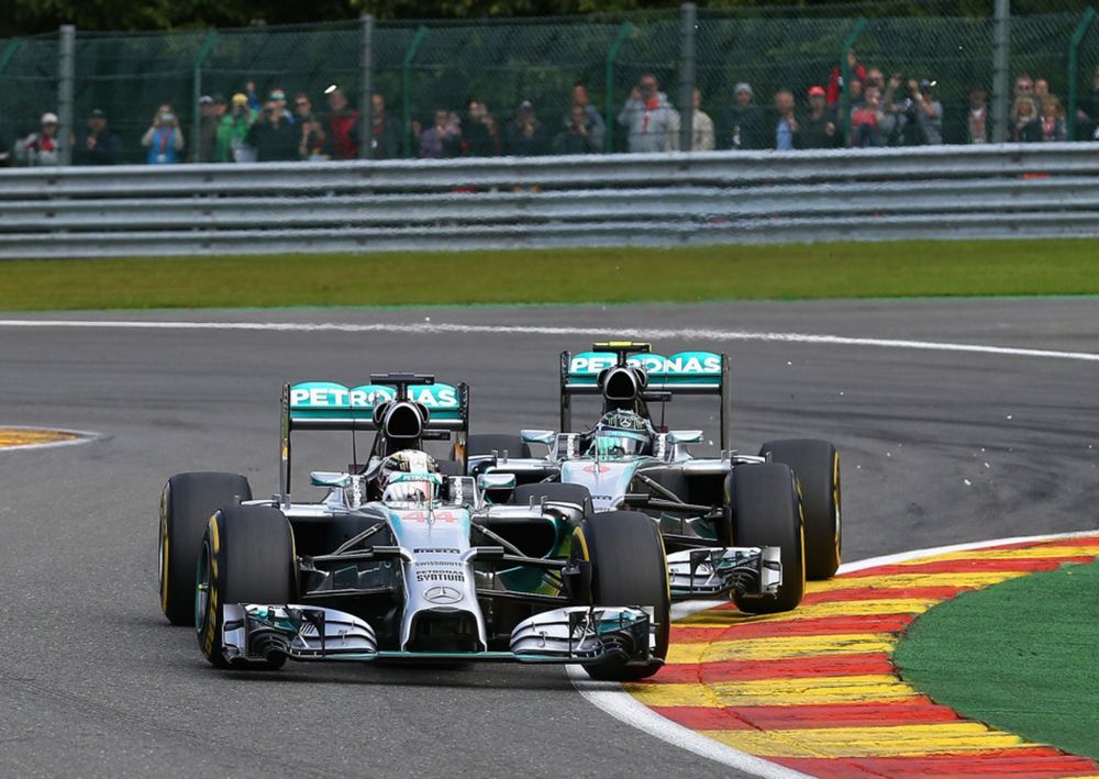 Rosberg questions Hamilton's story