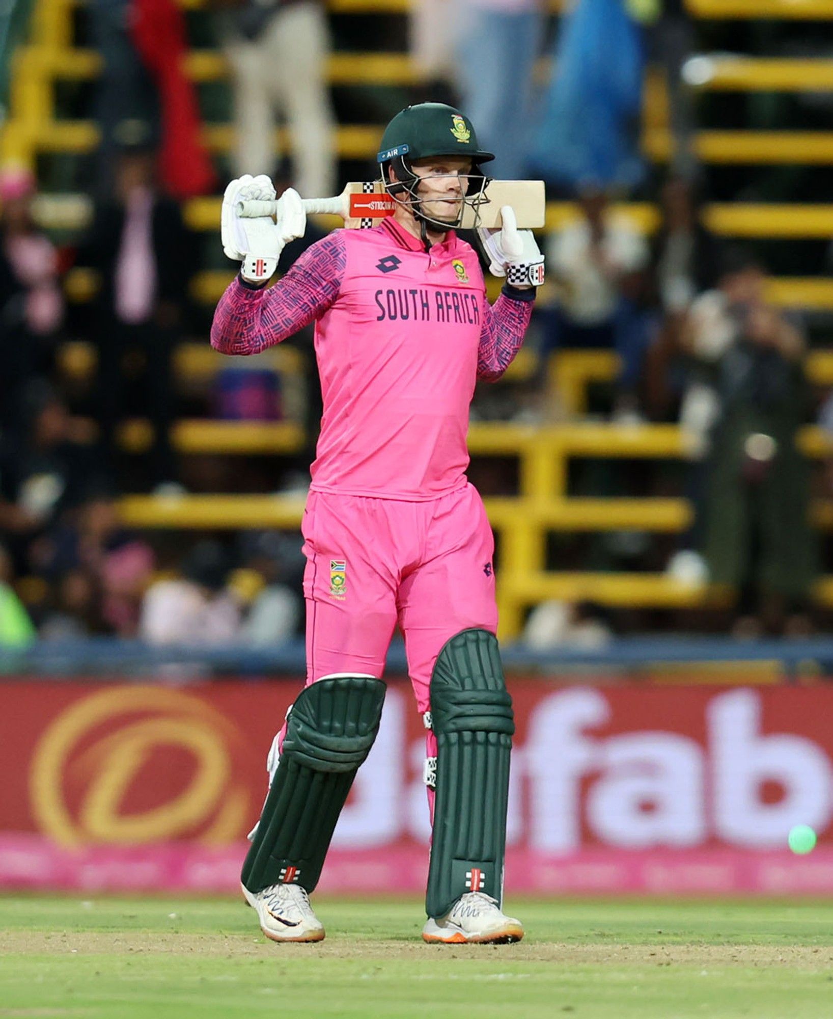 Bosch gets pink with emotional on debut