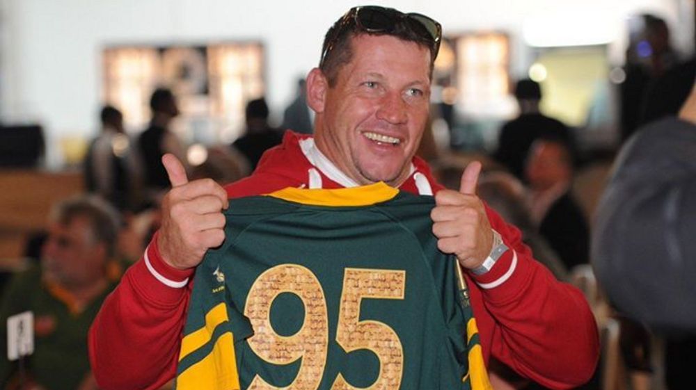 Tributes pour in for Springbok legend James Small