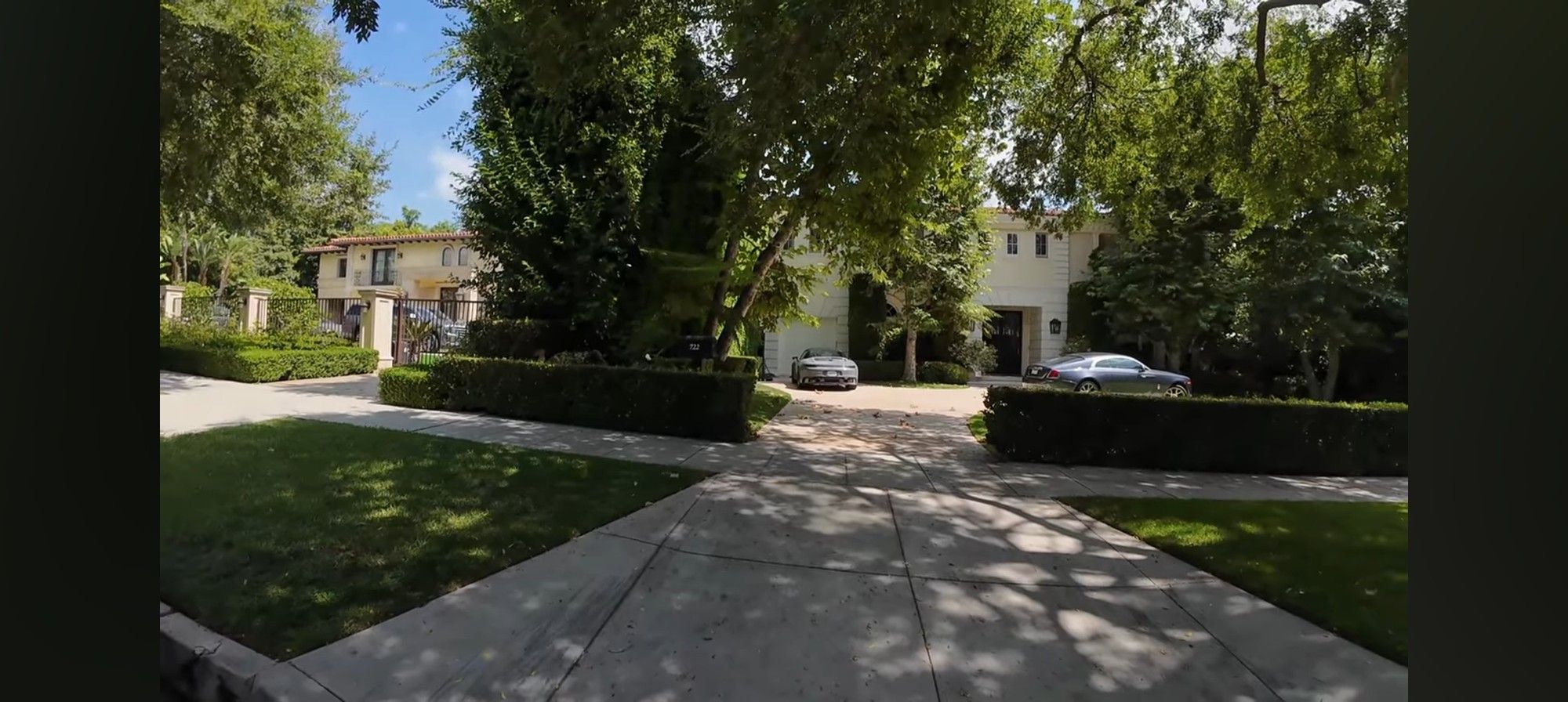 Exploring the Menendez brothers' mansion: a dark tourism destination