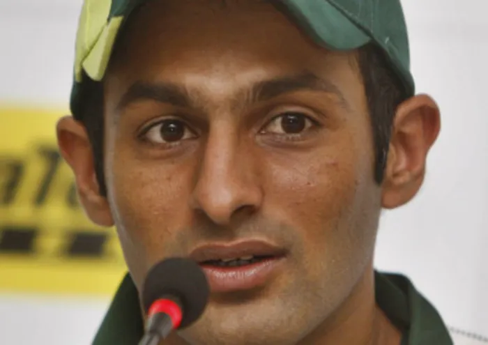 Malik leads Pakistan for Sixes