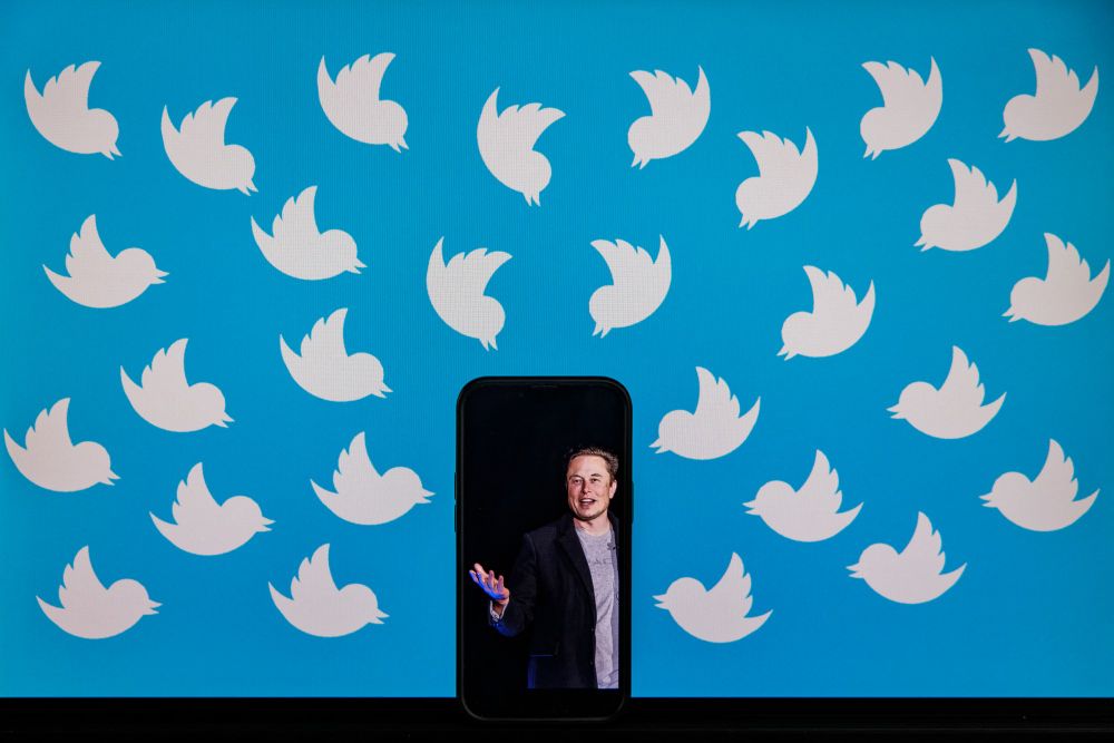 Elon Musk hires Tesla competitor to fix Twitter search in 12 weeks