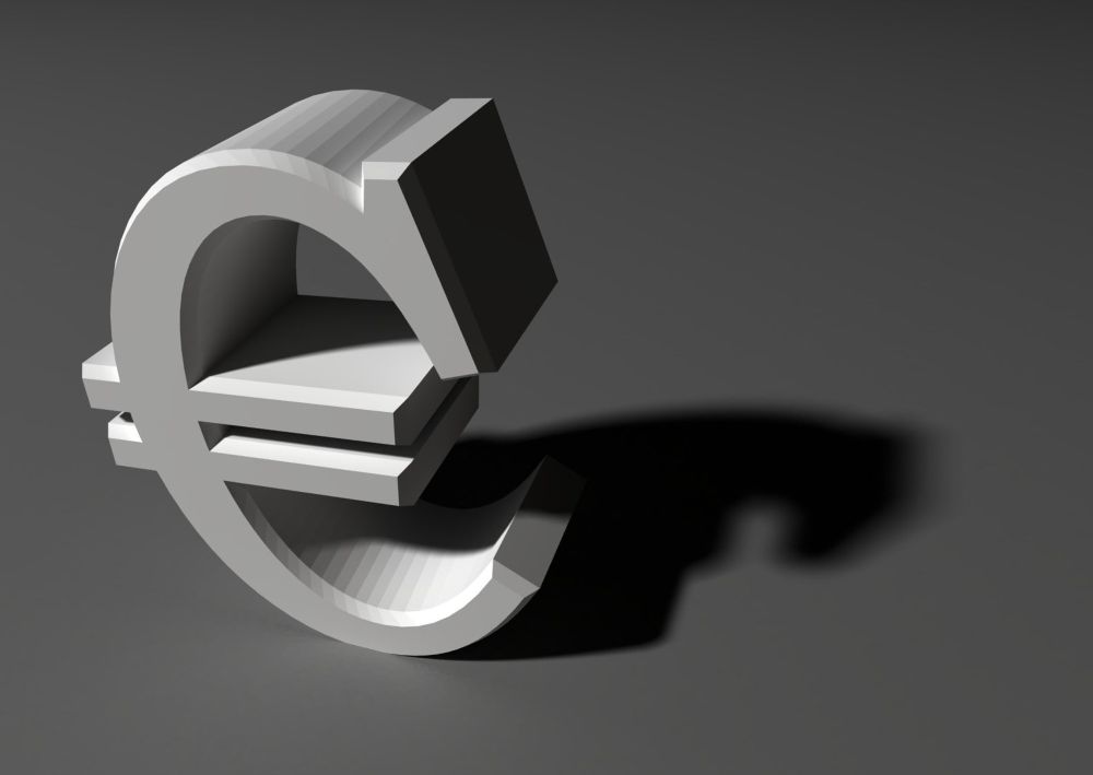 Euro jitters push dollar higher