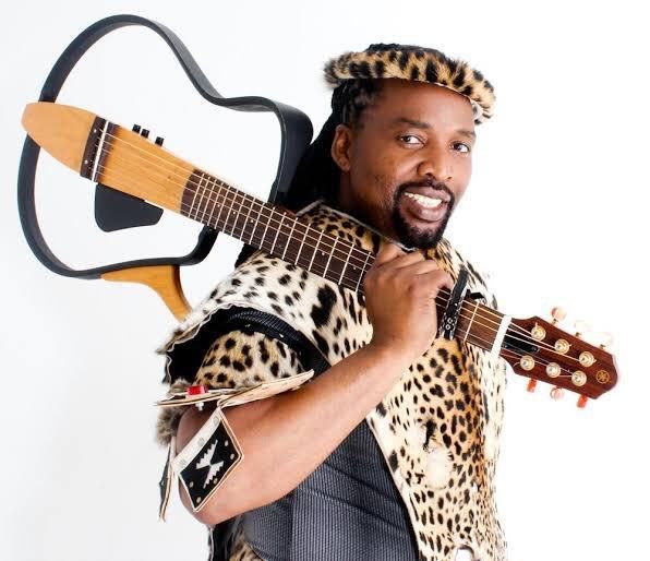 Uzothula i-albhamu entsha uHhashi egubha iminyaka engu-46 emculweni