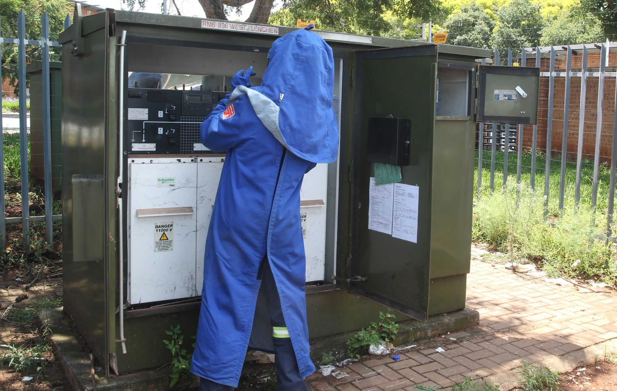 Three arrested while allegedly stealing mini-substation transformer