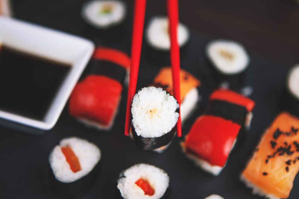 No picky eaters here! Today's kids order sushi