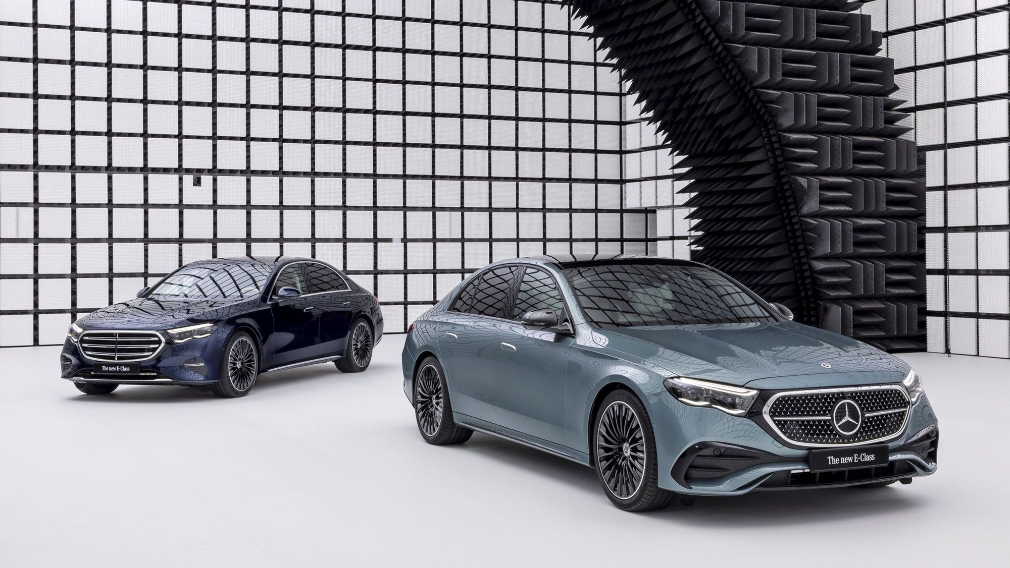 New Mercedes E-Class debuts with advanced new electronics, hybrid-heavy ...