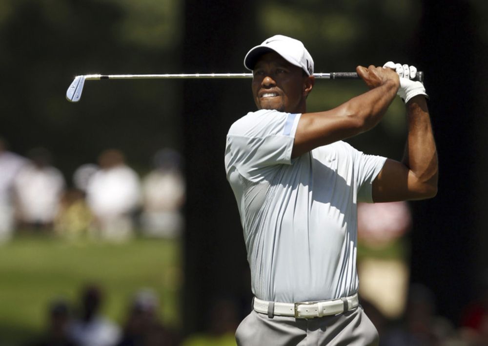 Woods retains seven stroke lead