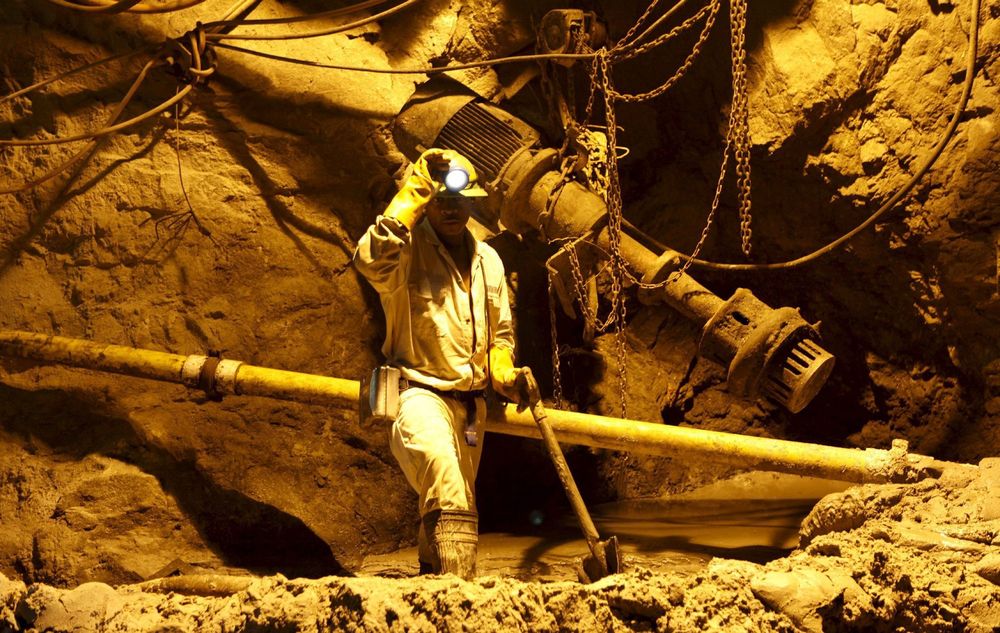 Market dislikes Gold Fields R104bn offer for Yamana Gold