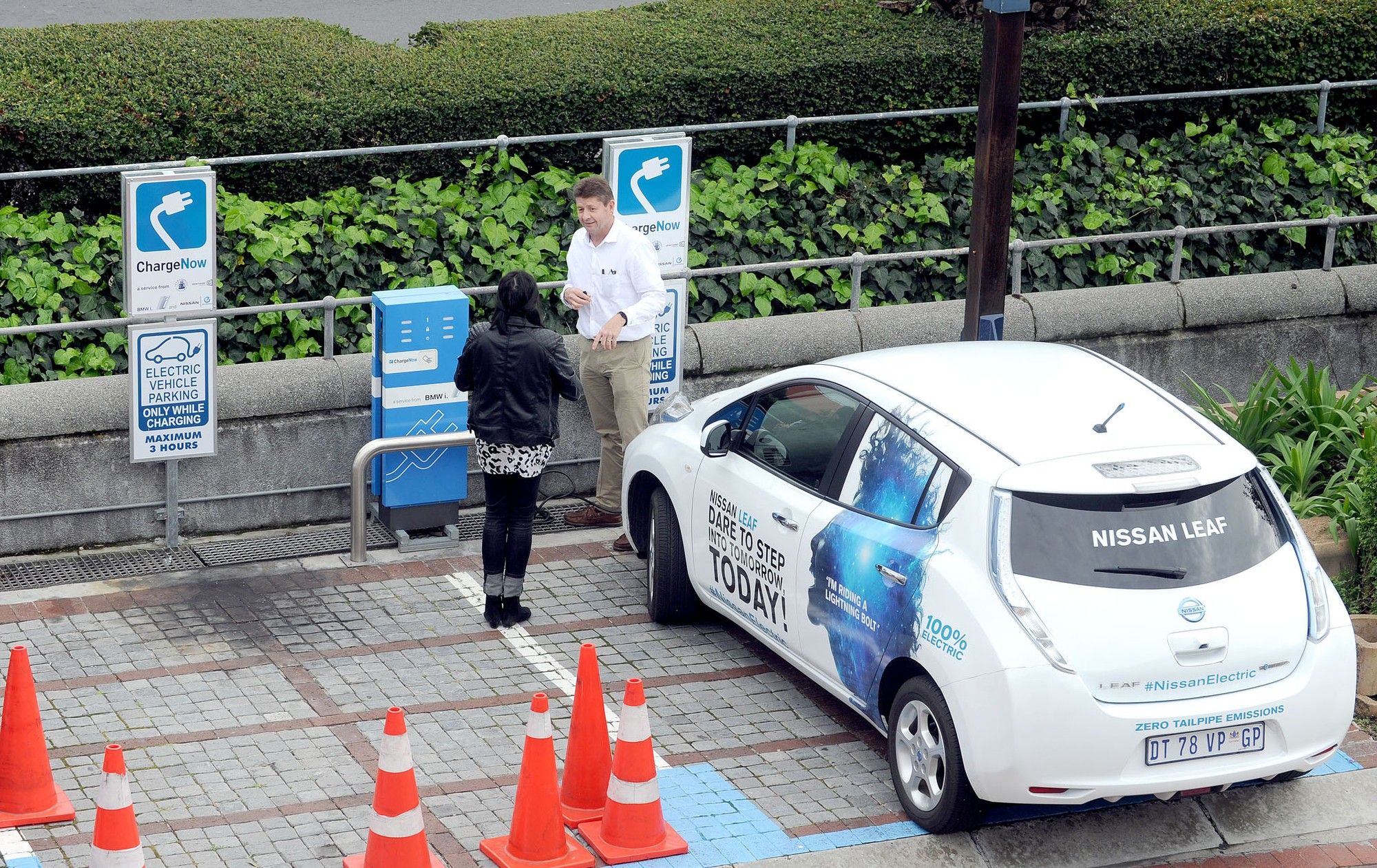 Electric car manufacturers making in-roads