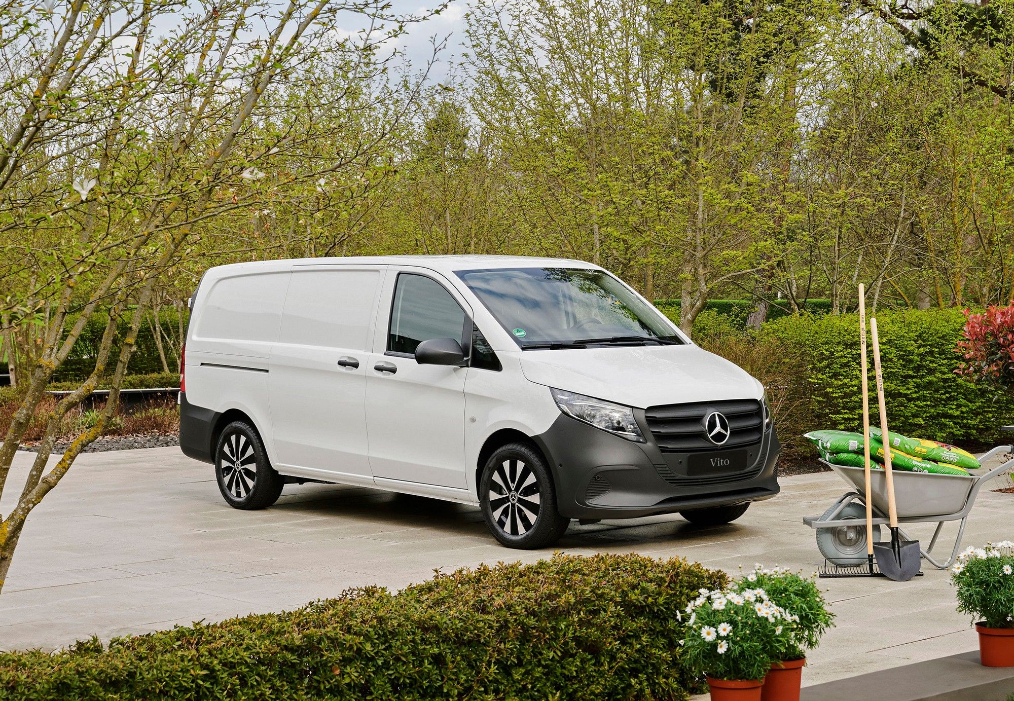 Viva all-new Vito: Mercedes-Benz redefines mid-size vans with style and ...