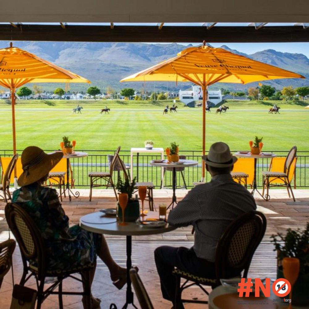 Celebrate summer the Solaire way with the Veuve Clicquot Polo Brunch Series