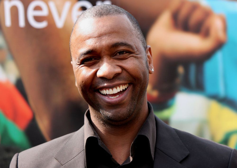 Book Review – Lucas: From the Streets of Soweto to Soccer Superstar