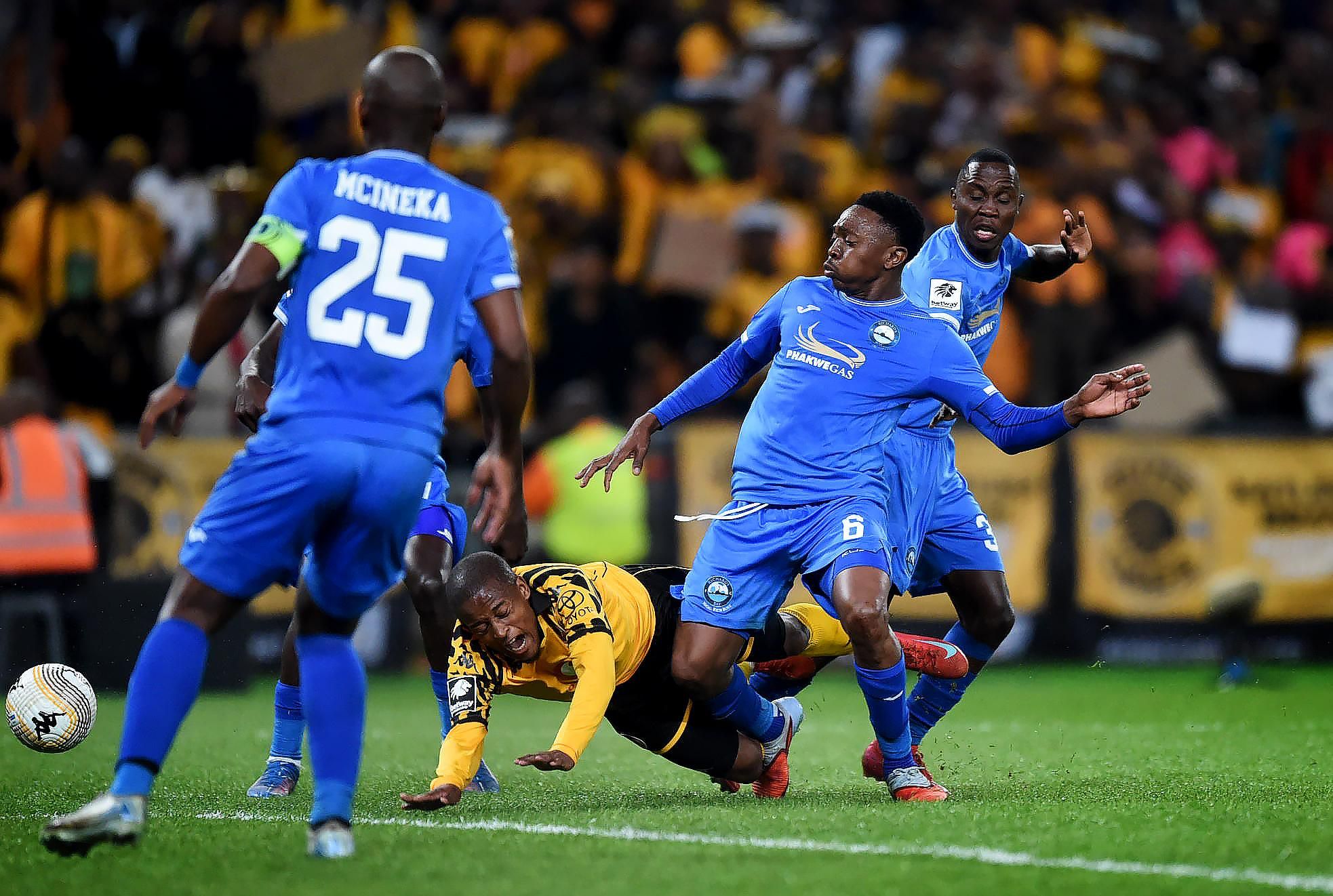 Duba defiant as Kaizer Chiefs striker shrugs off criticism and death ...