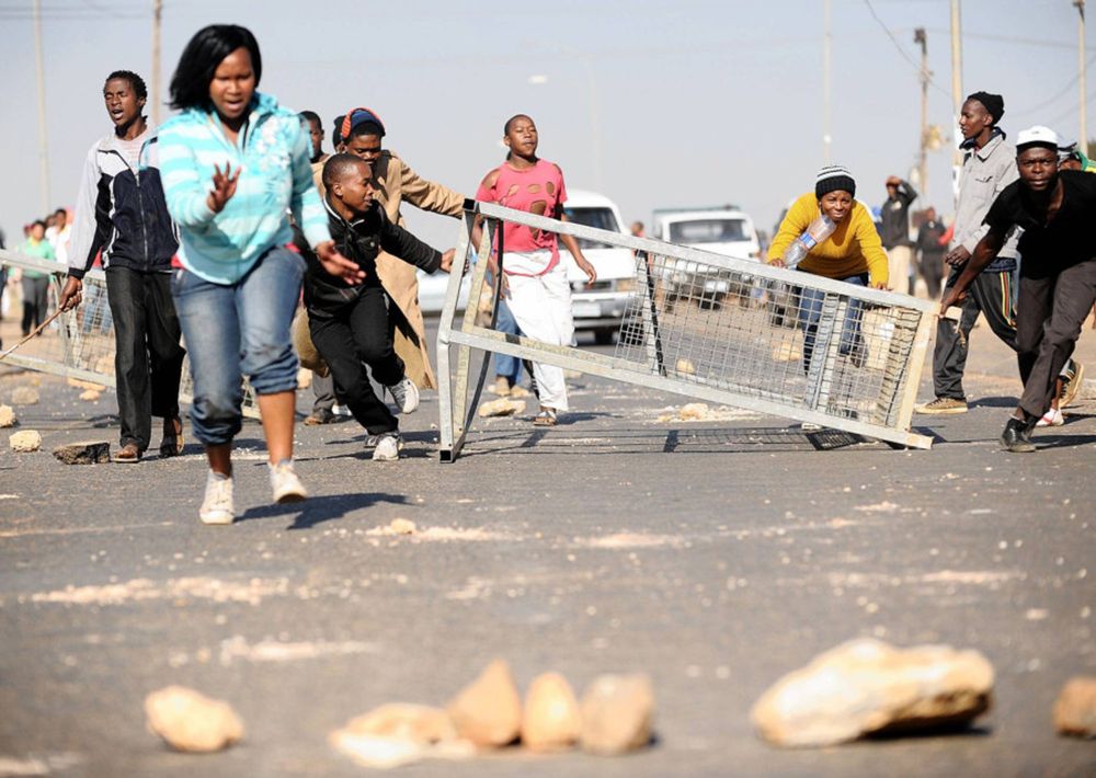 Orange Farm residents in battle for service