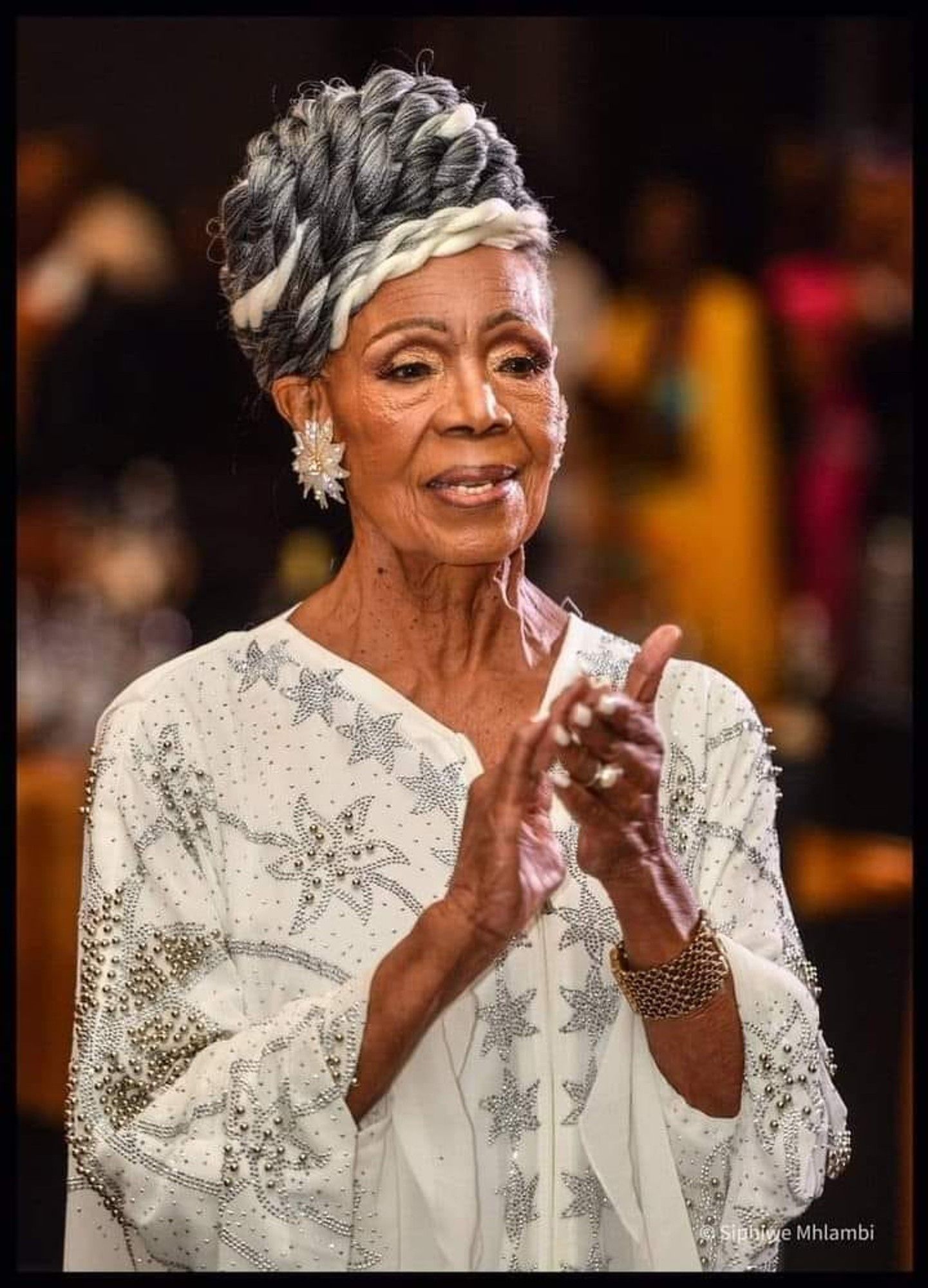 U-Abigail uchonywe uphaphe lwegwalagwala