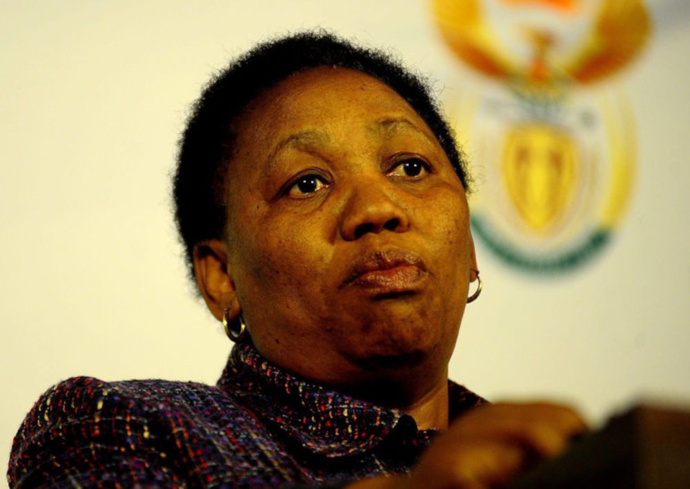 Motshekga beefs up school governing bodies