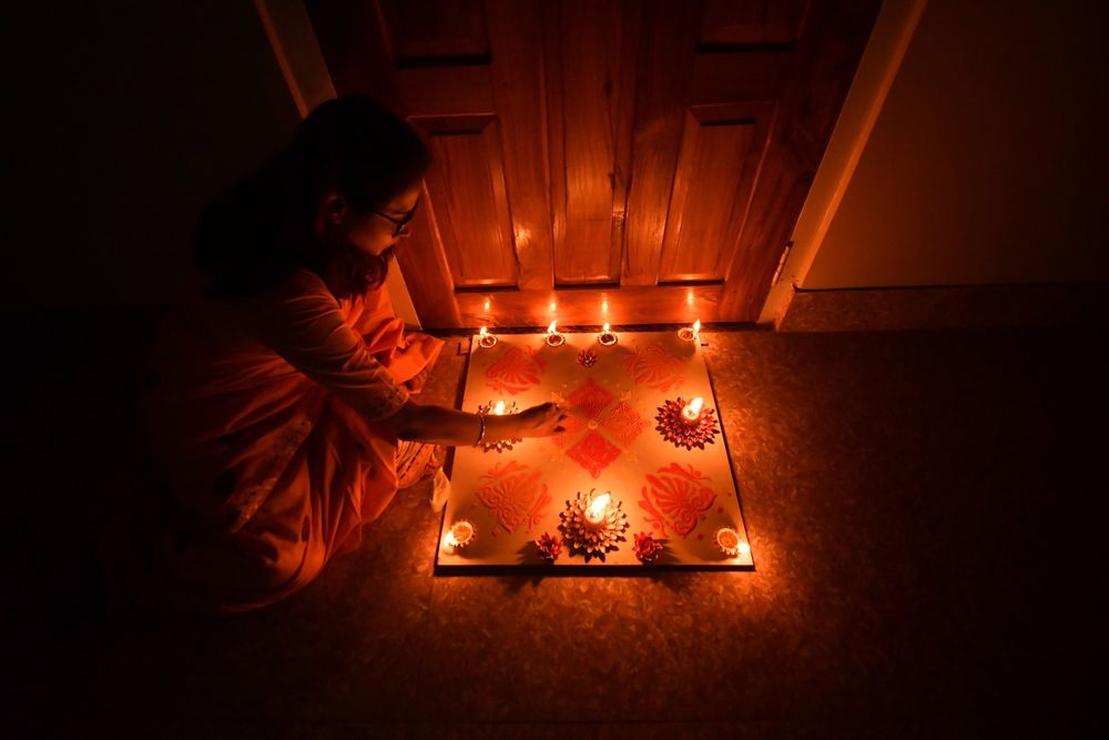 Diwali leaves Delhi wheezing in dangerously unhealthy air