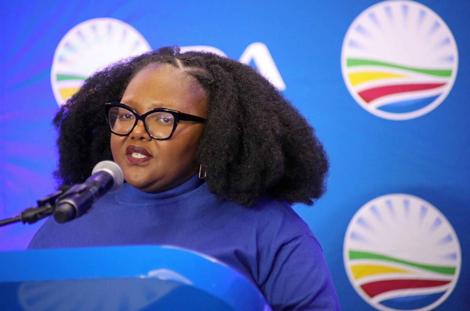 DA demands probe into Parliament secretary’s salary hike