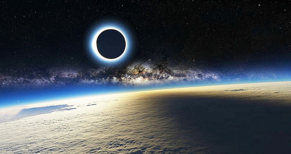 Total eclipse brings US towns to a standstill – at cost of $700m